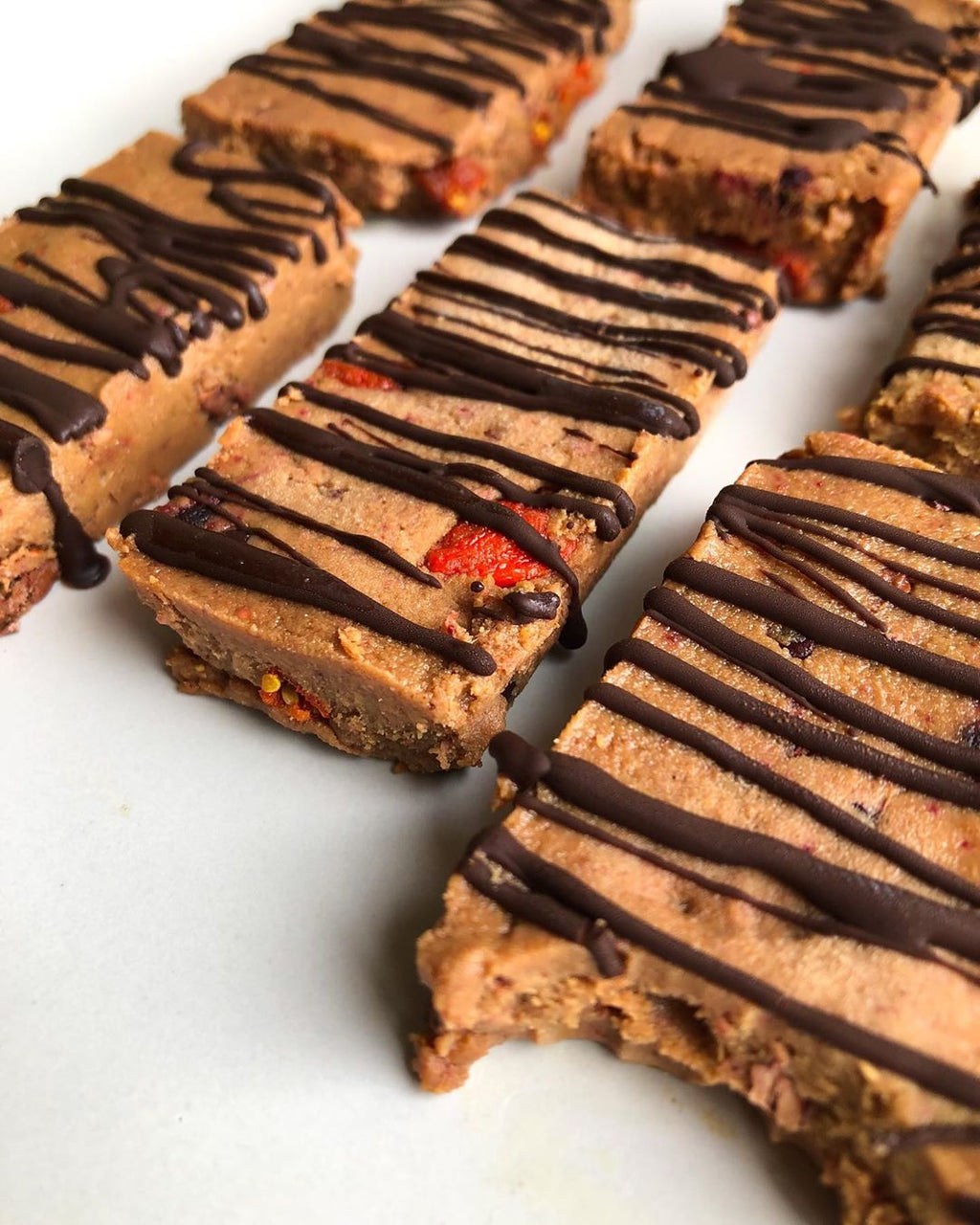 Raspberry and Vanilla Protein Bars – Vivo Life USA